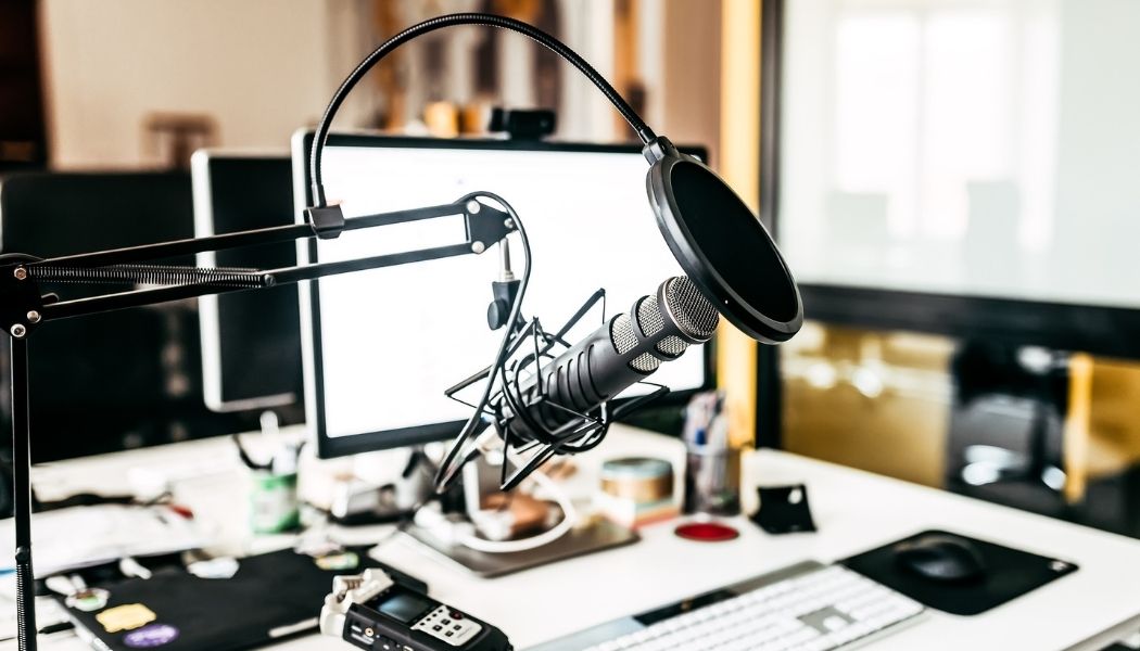 Top 20 Helpful Recruiting Podcasts for HR Pros | Ongig Blog