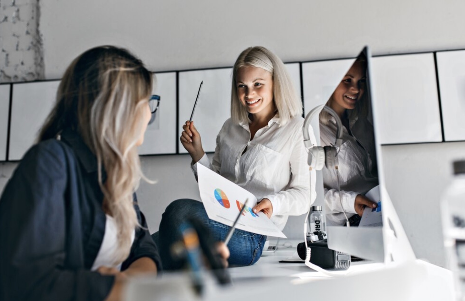 8 Essentials for Employees In a 2024 Workplace | Ongig Blog